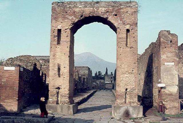 Arch of Caligula. 1943, looking north towards Vesuvius. Photo courtesy ...