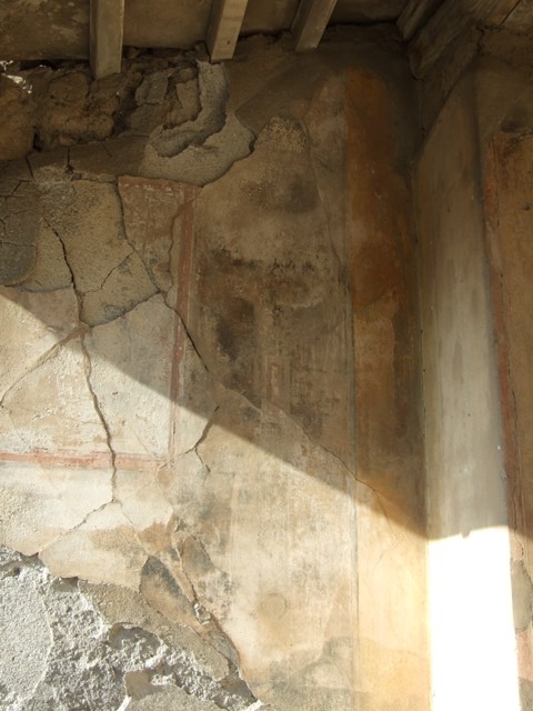 VII.4.31/51 Pompeii. March 2009. Room 29, north-east corner of apsidal ...